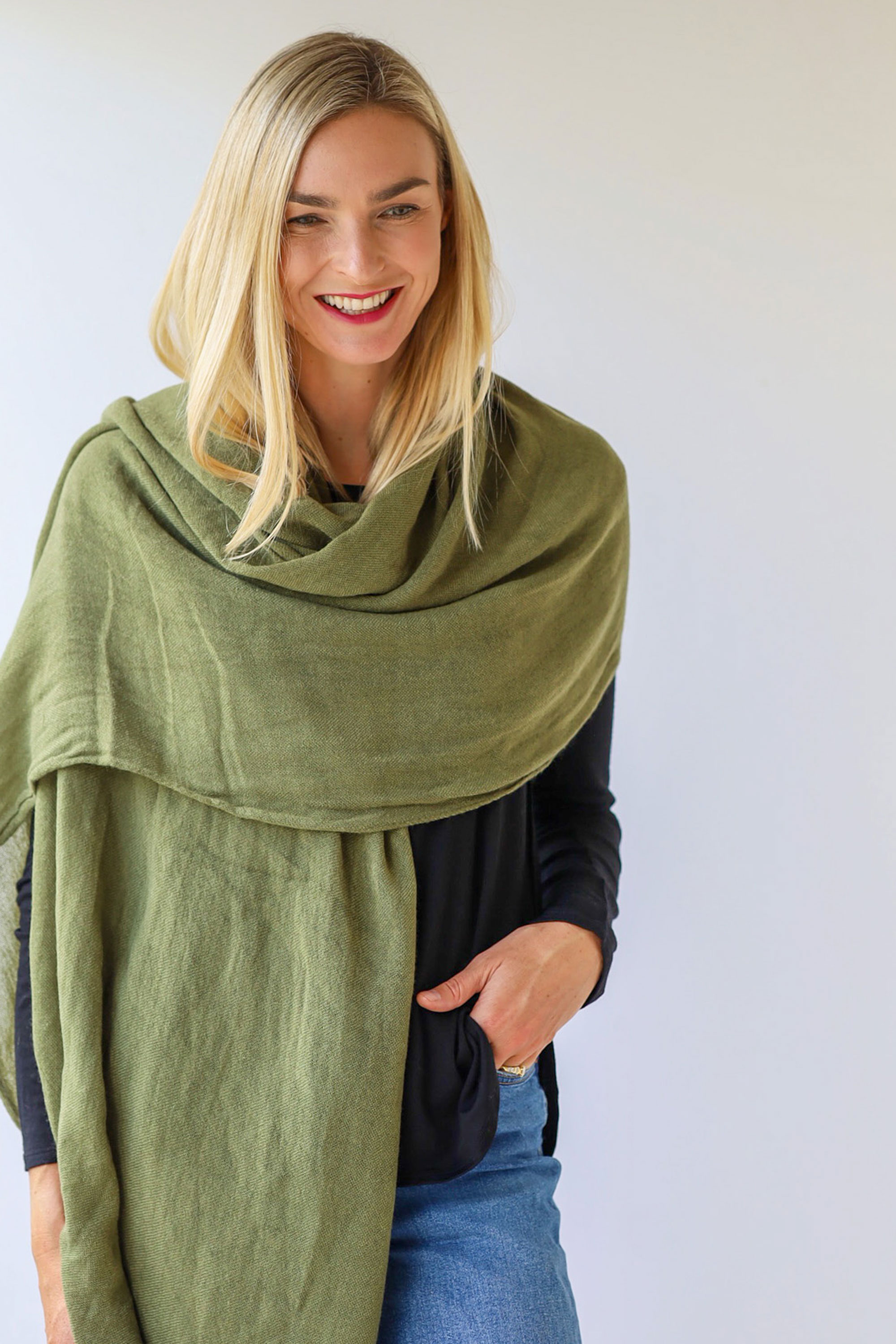Archer House - PLAIN SOFT SCARF - Hartleys Fashion