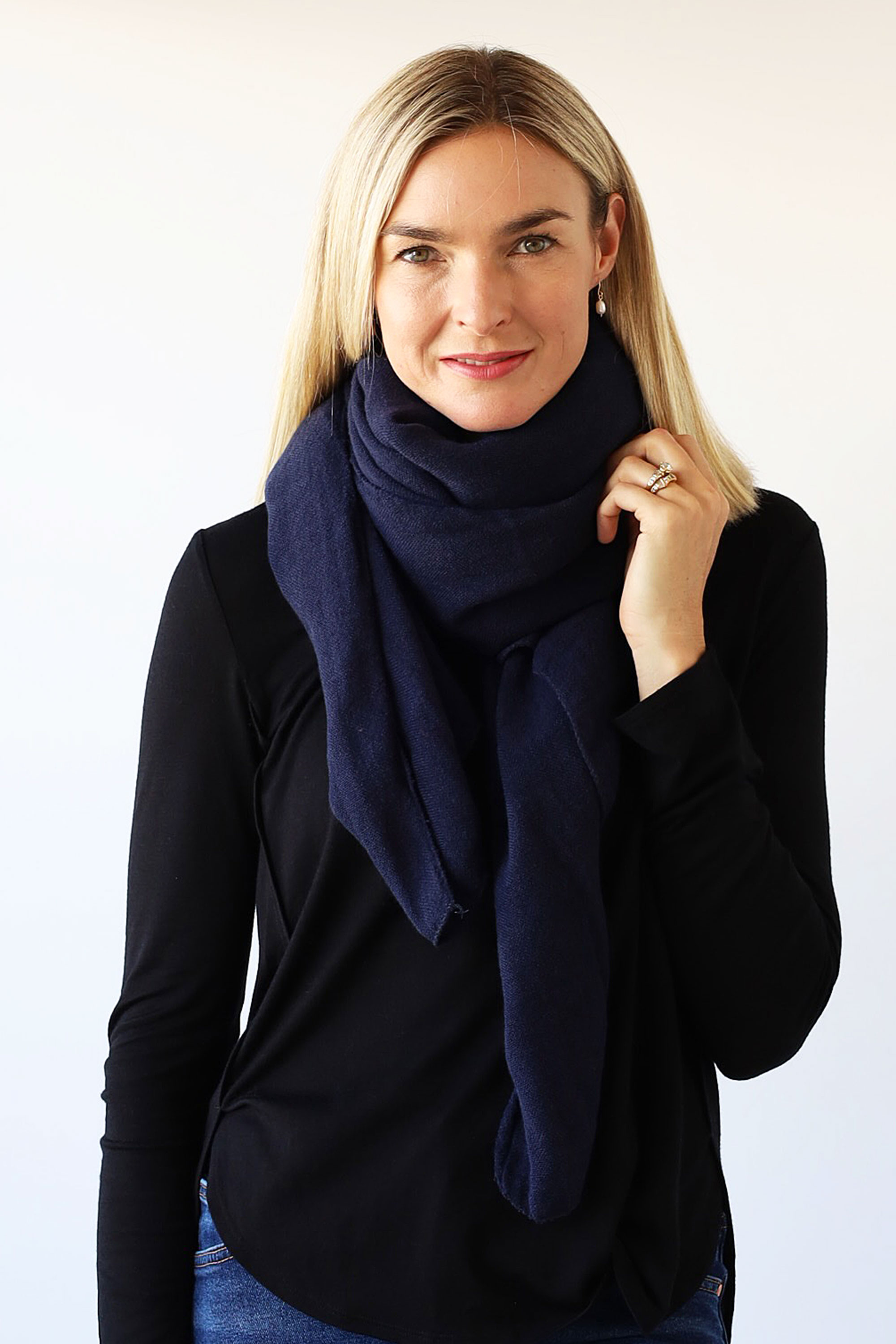 Archer House - PLAIN SOFT SCARF - Hartleys Fashion